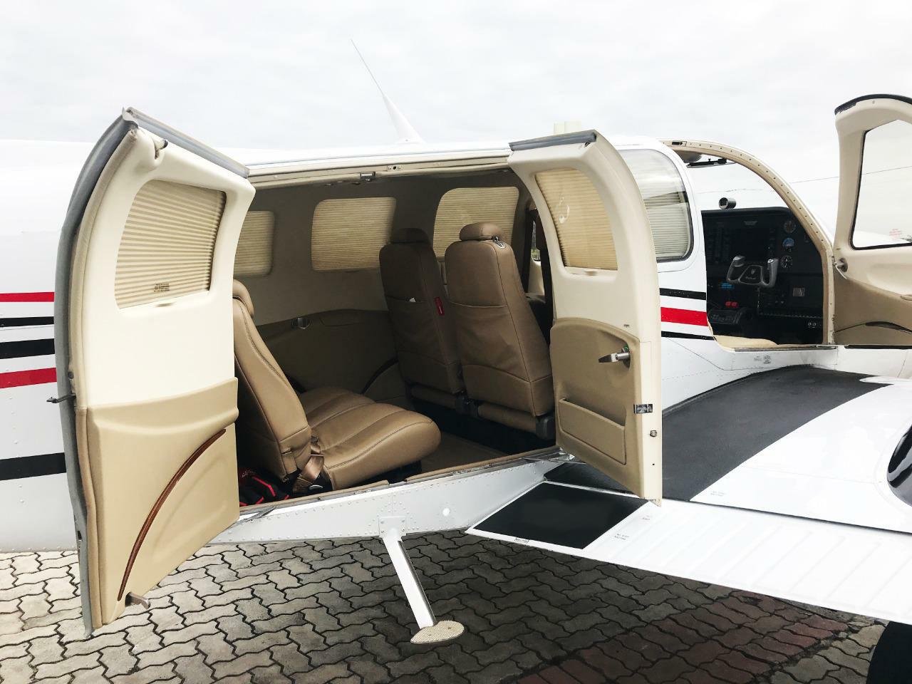 BEECHCRAFT G58 BARON A VENDA | AEROBASTIAN